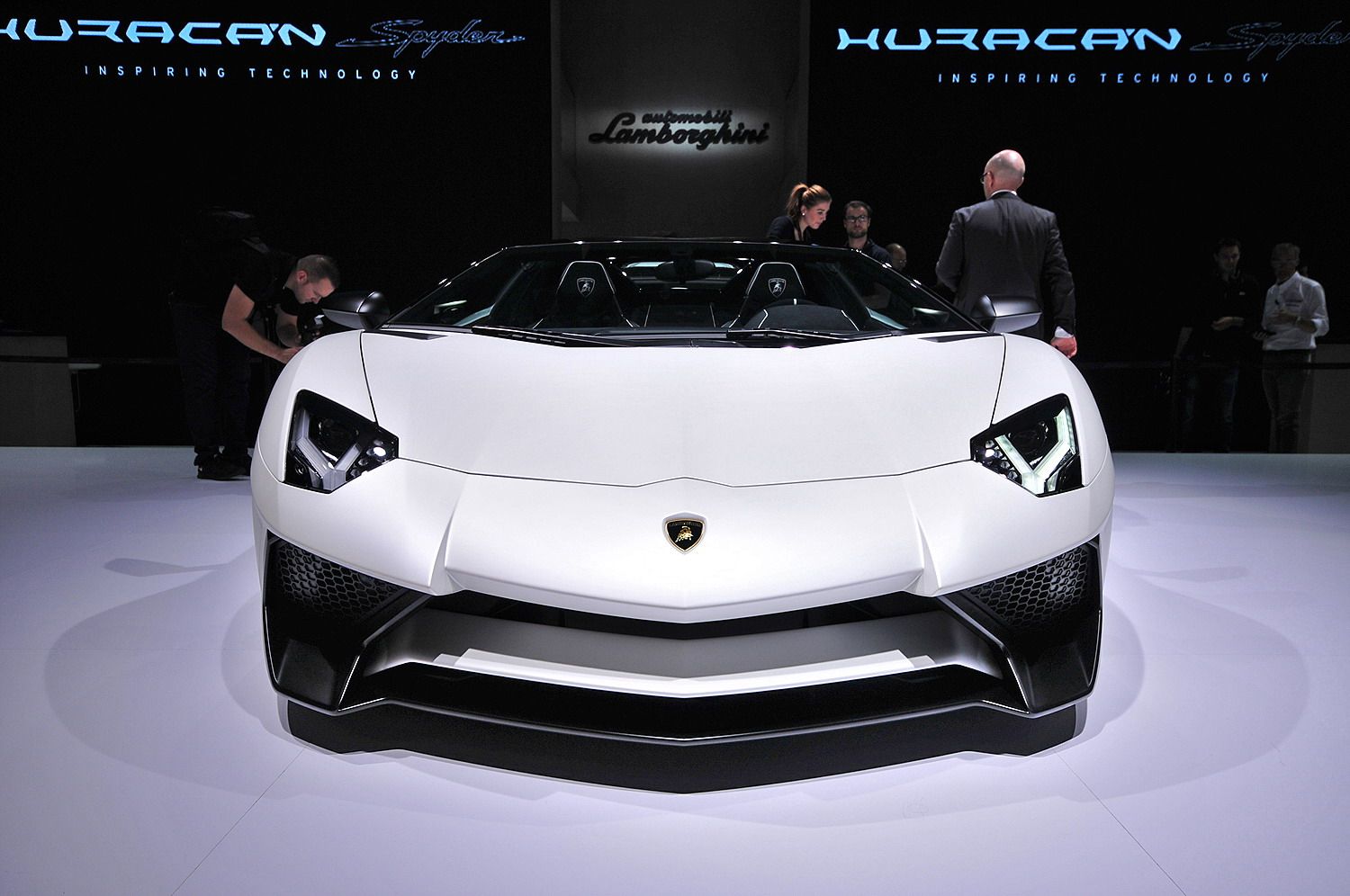 2016 Lamborghini Aventador SV Roadster