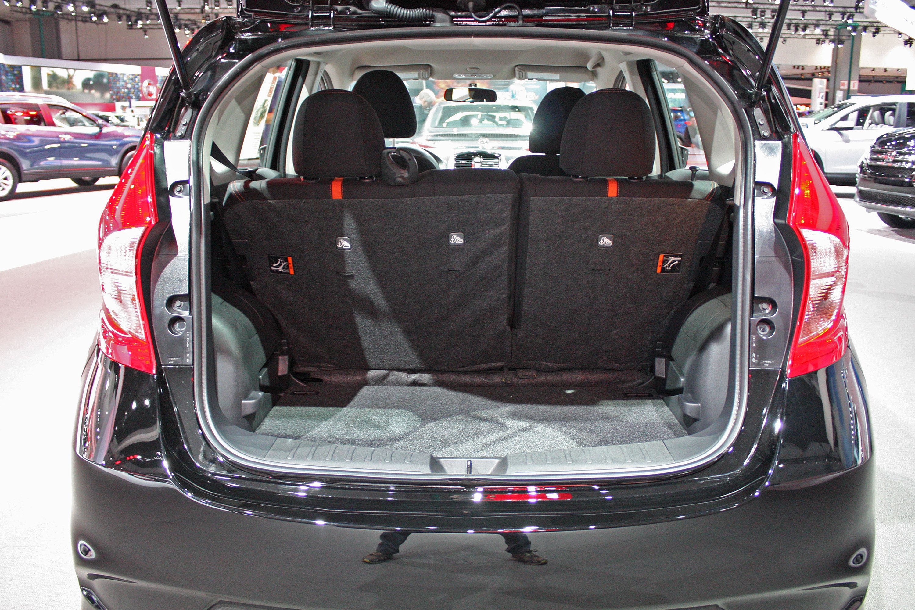 2016 Nissan Versa Note Color Studio