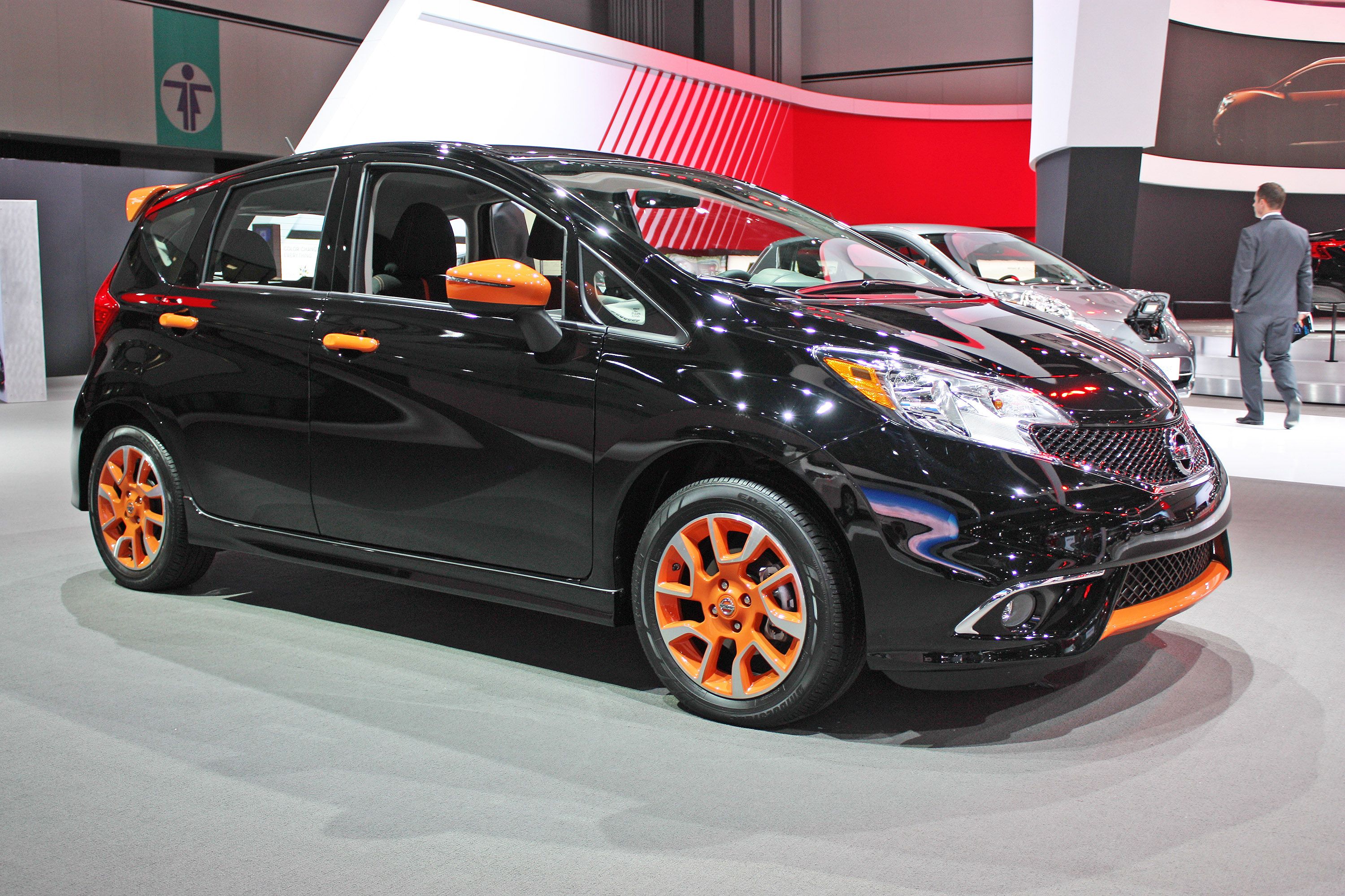 2016 Nissan Versa Note Color Studio