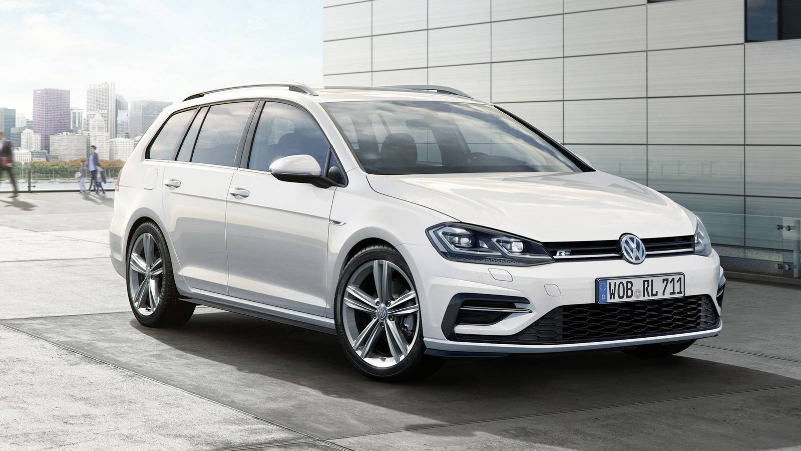 2017 Volkswagen Golf R-Line Package