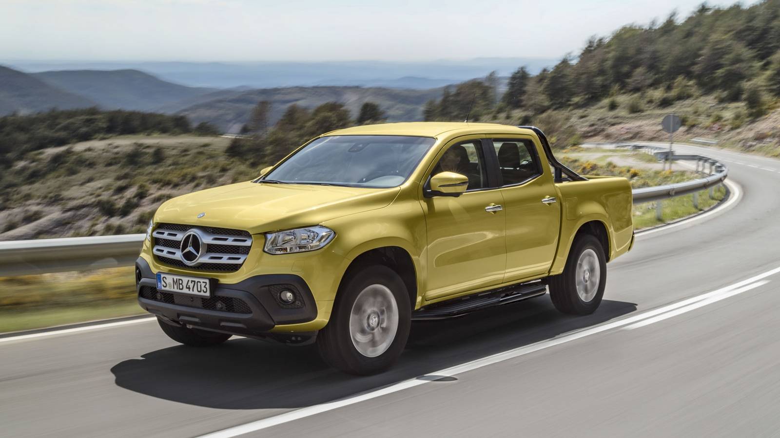 The X-Class Sucks so Bad that Mercedes Already Wants to Get Rid of It