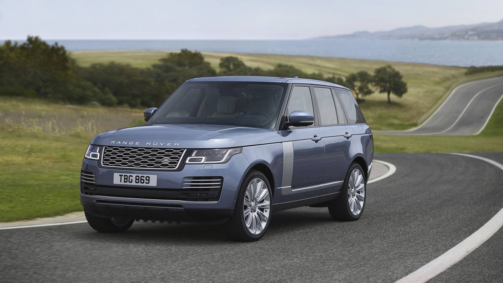Next-Gen Range Rover Will Set its Sights on Bentley Bentayga and Rolls ...