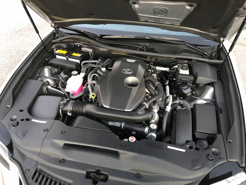 How the Lexus GS 200t F Sport Compares to the GS F