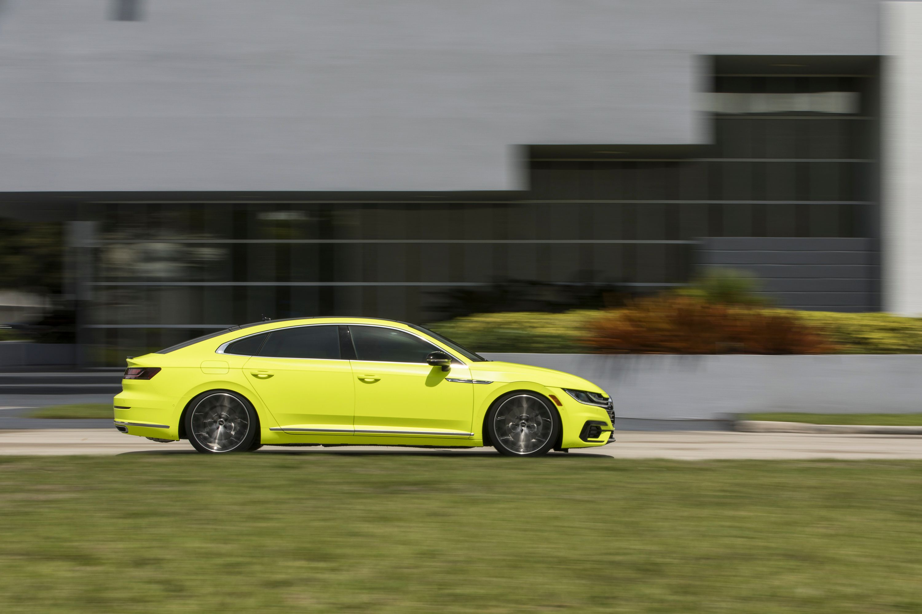 2018 Volkswagen Arteon R-Line Highlight Concept