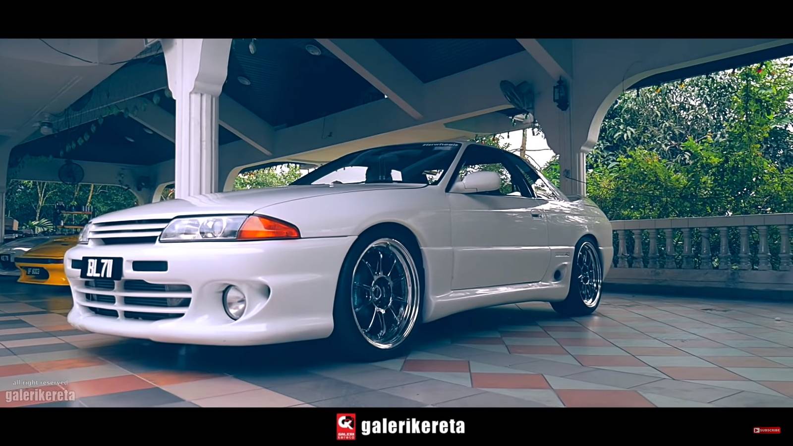 Take a Detailed Video Tour of a Very Rare Nissan Skyline R32 HKS Zero-R