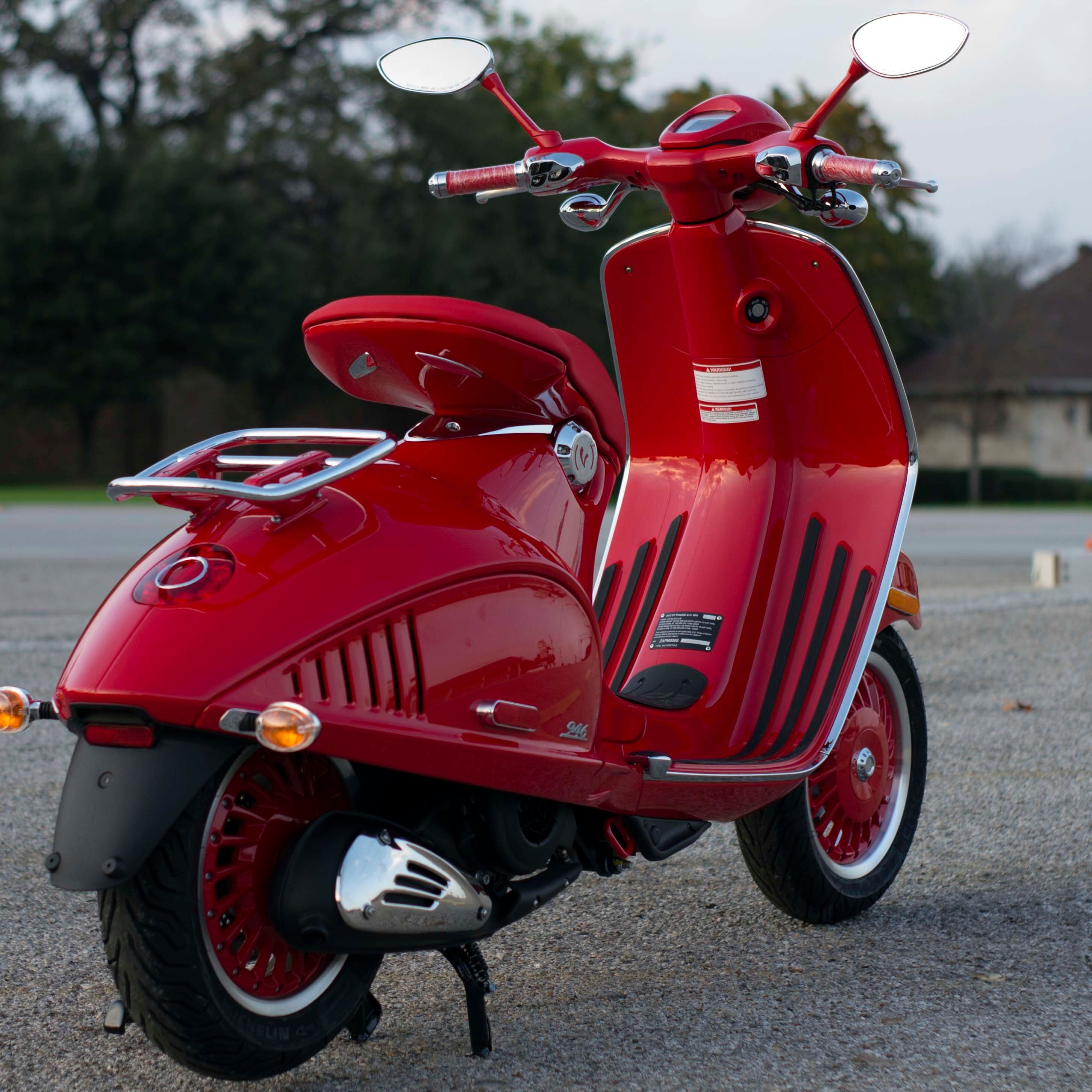 2016 - 2018 (Vespa 946) RED
