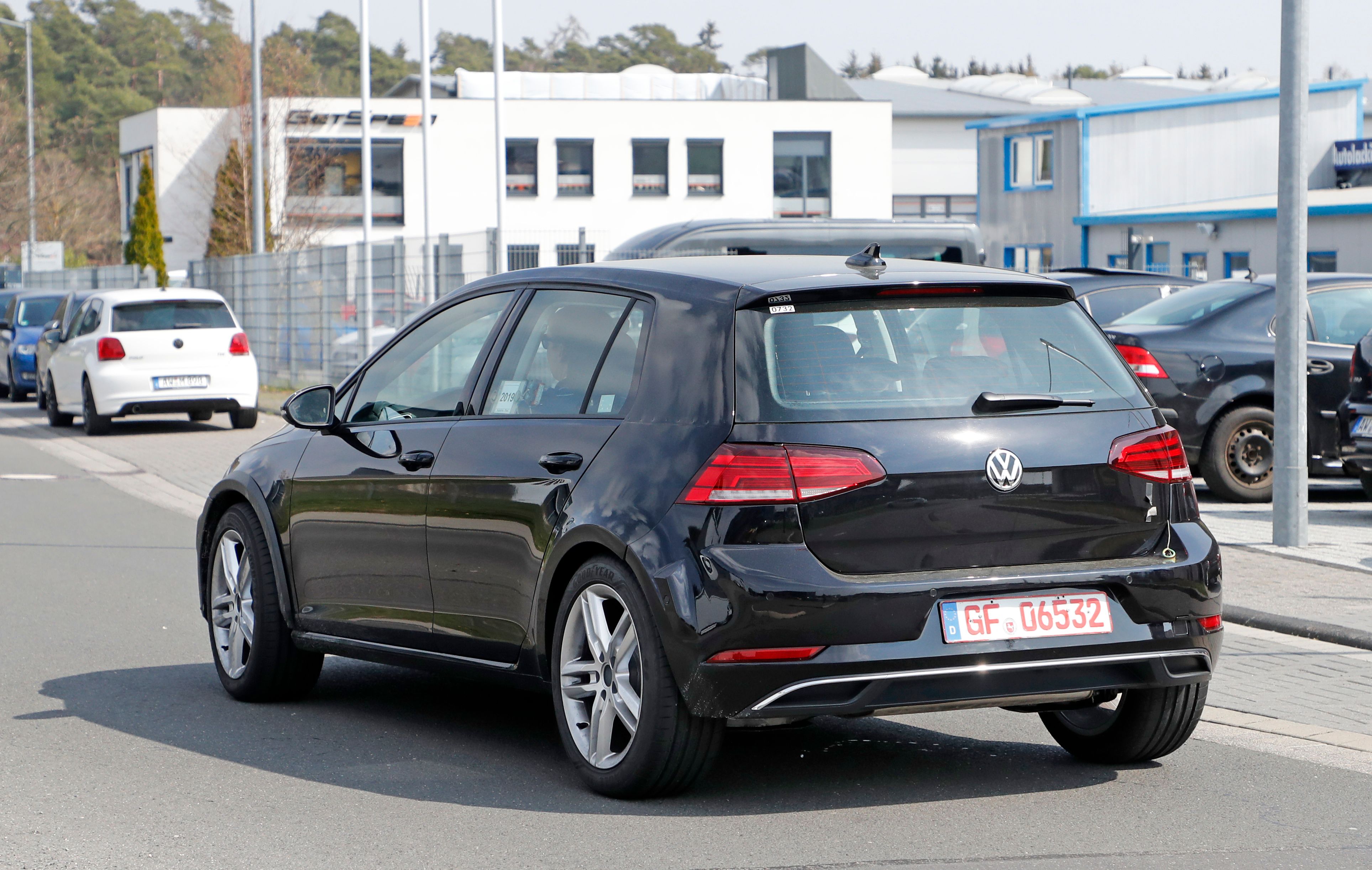 2020 Volkswagen Golf Crossover