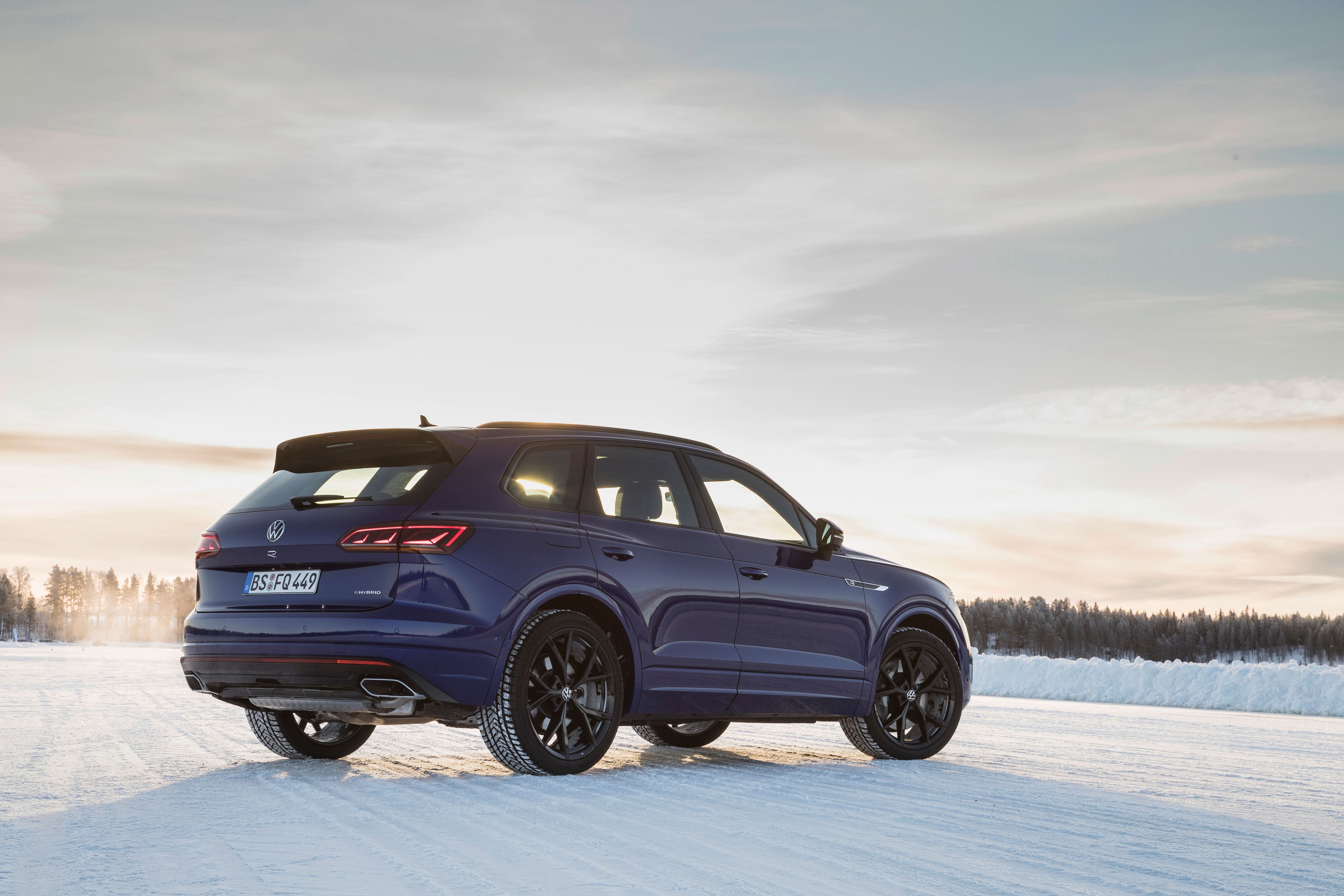 2020 Volkswagen Touareg R