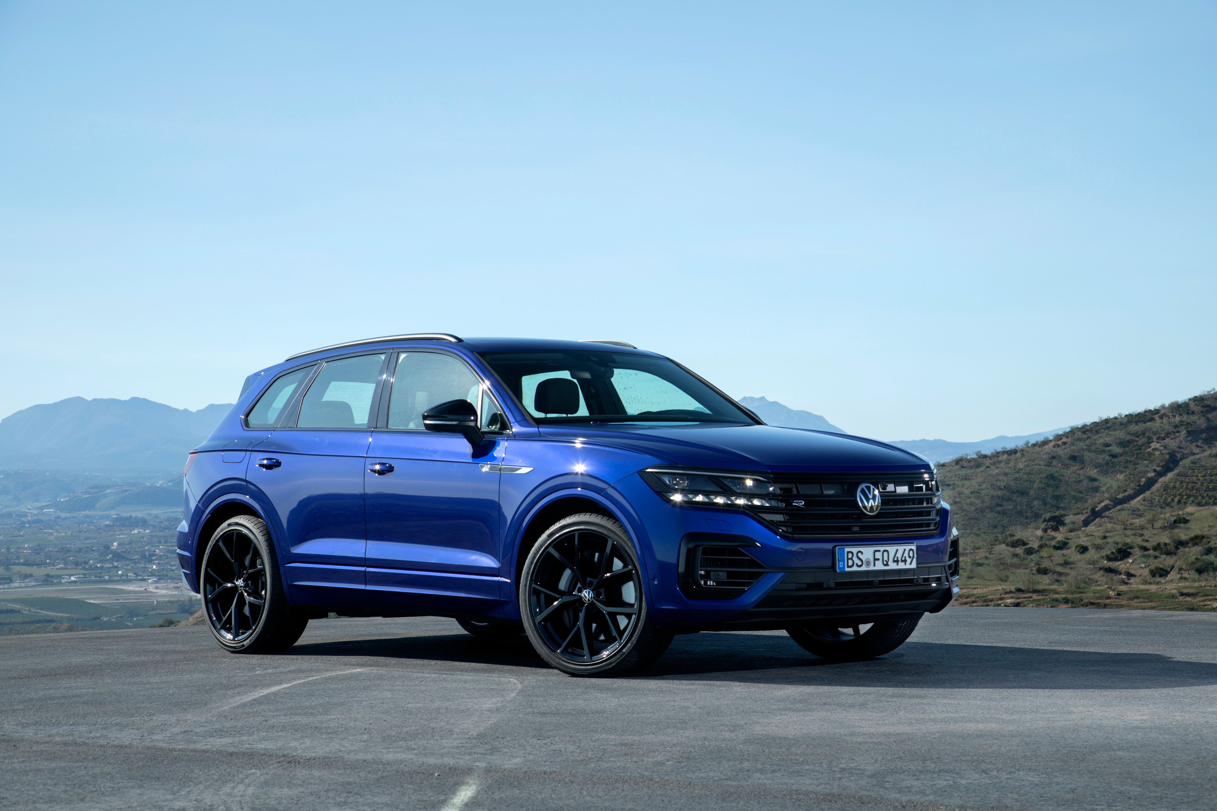 2020 Volkswagen Touareg R