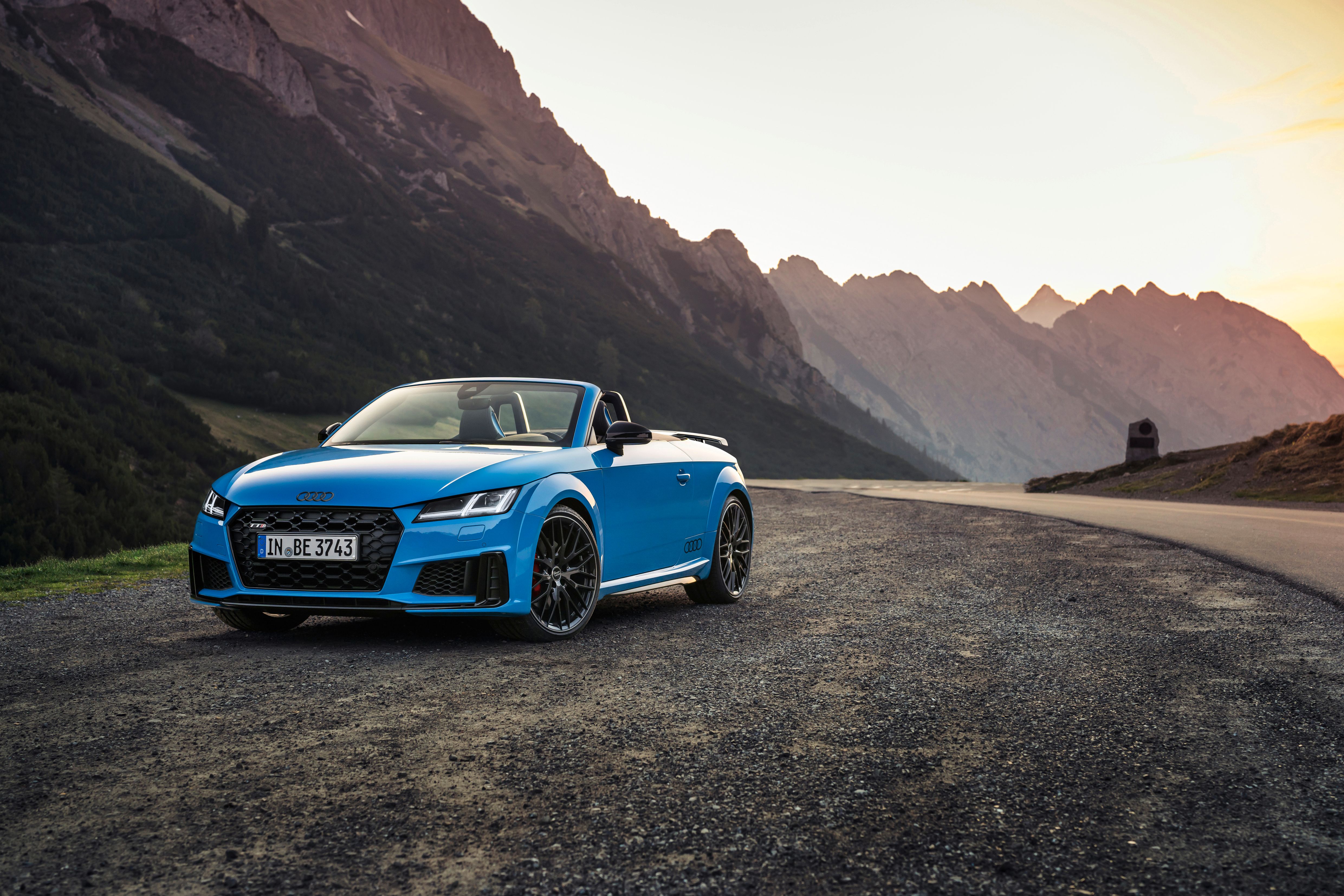 2021 Audi TTS Coupé and Roadster competition plus