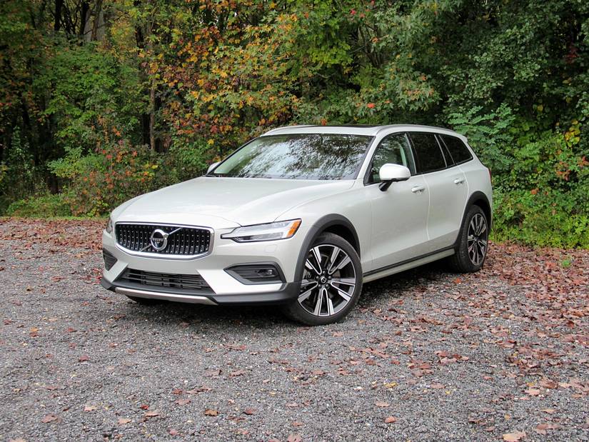 2021 Volvo V60 Cross Country - Driven