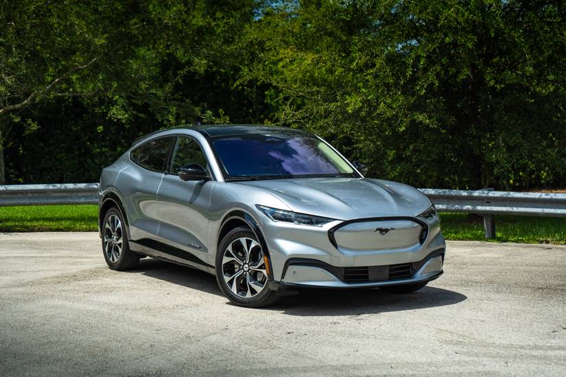 2022 KIA EV6: Performance, Price, and Photos
