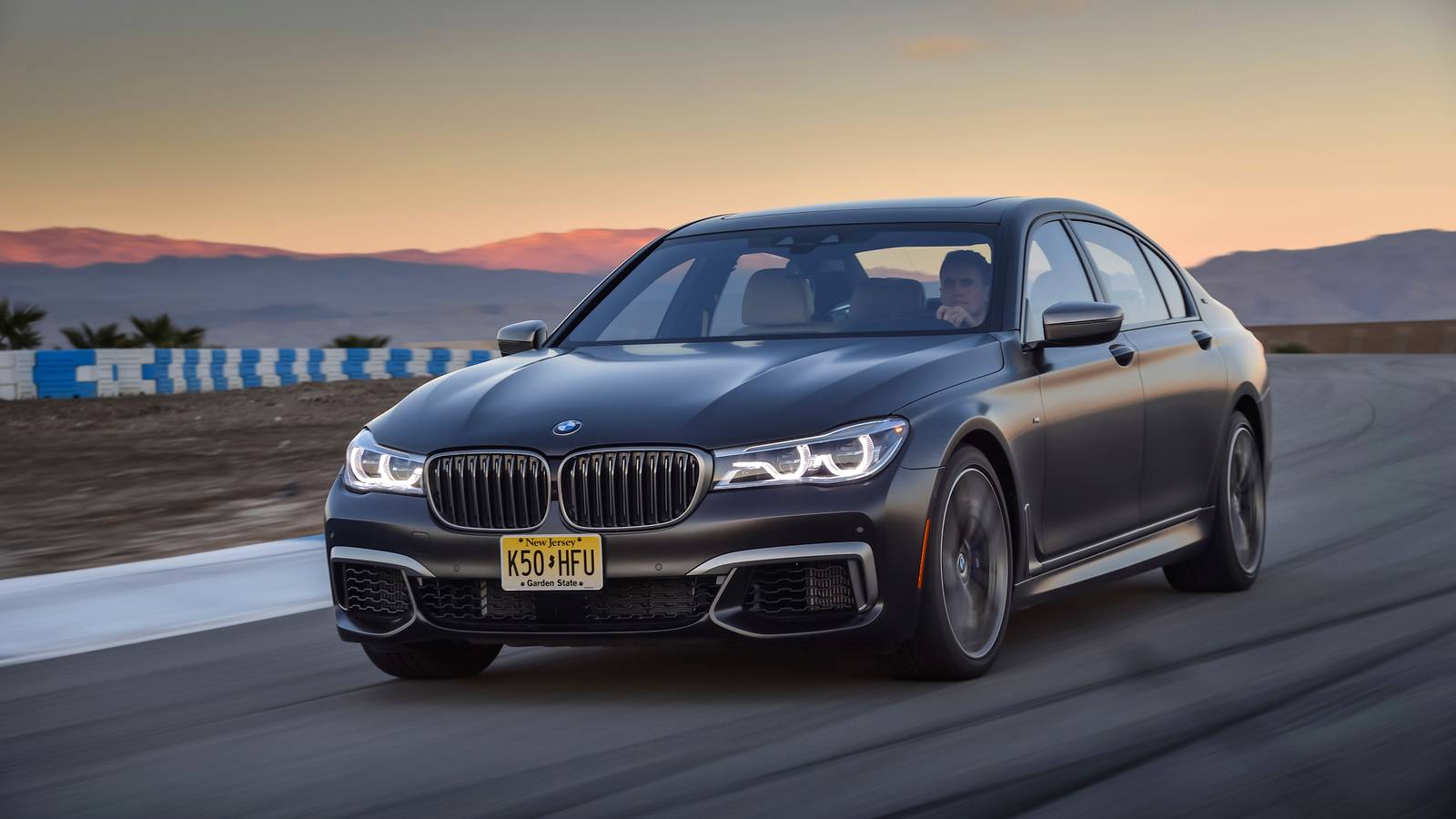 BMW Says Goodbye To V-12 Engines With Special Edition M760i xDrive