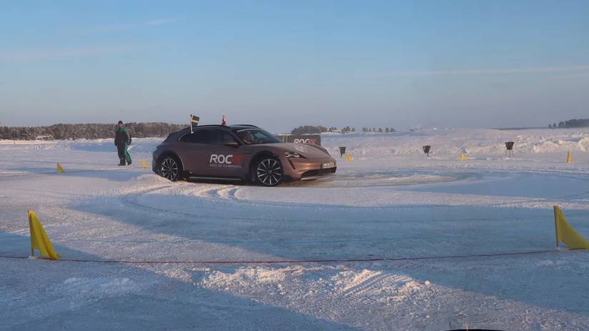 This Porsche Taycan Cross Turismo Sets a Guinness Record For The ...