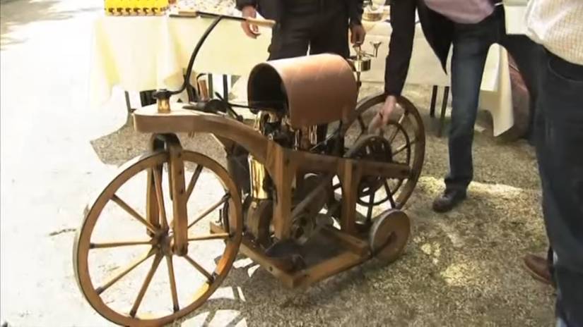 Who Invented Motorcycles? The Story Of The First Motorcycle