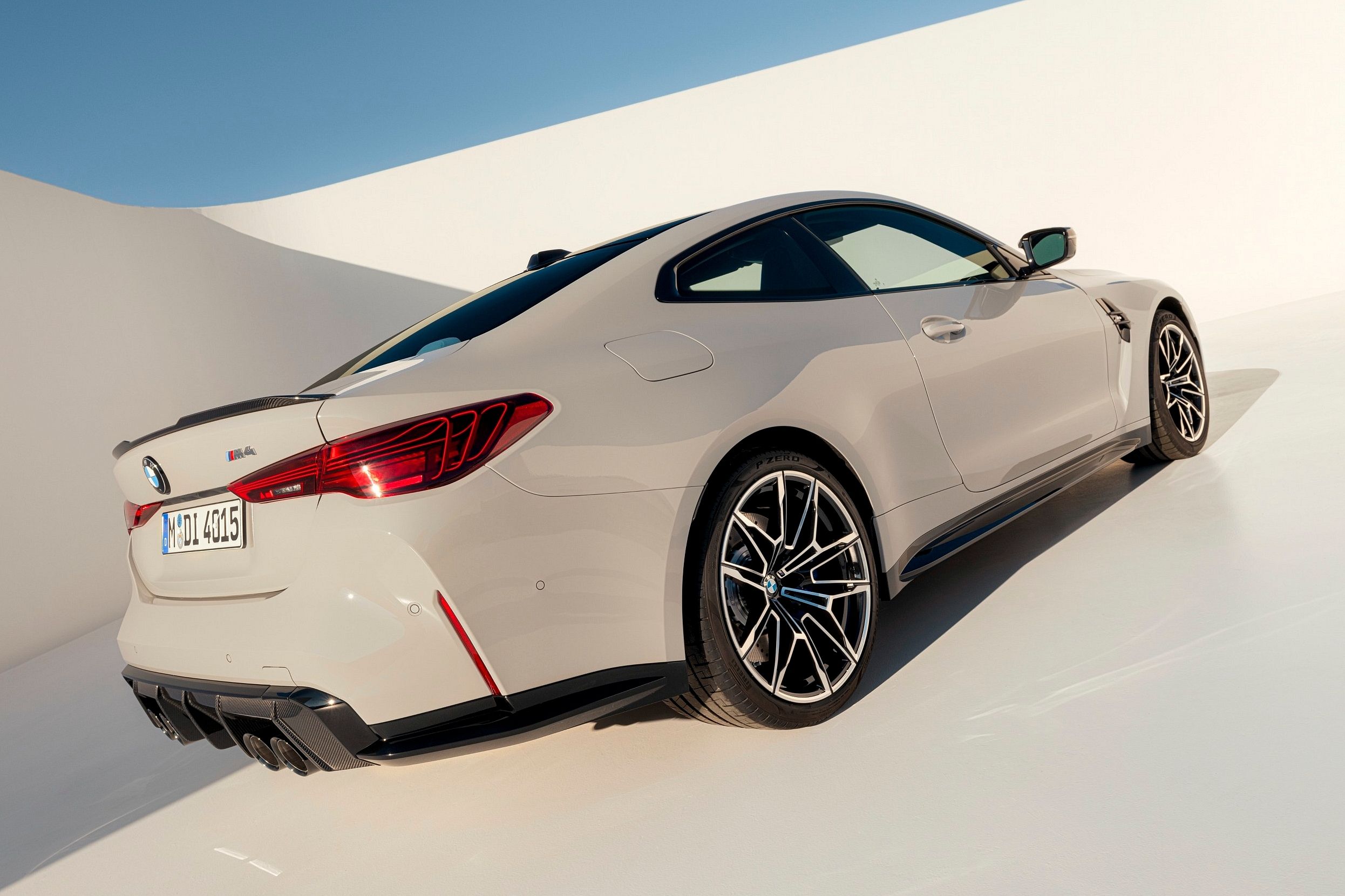 BMW M3 vs M4 Specs Showdown: Speed, Style, and Street Smarts Compared