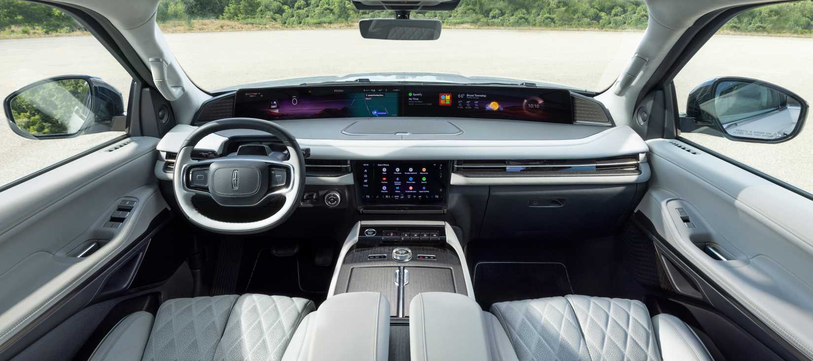 Hot Take: Lincoln Should Embrace American Luxury