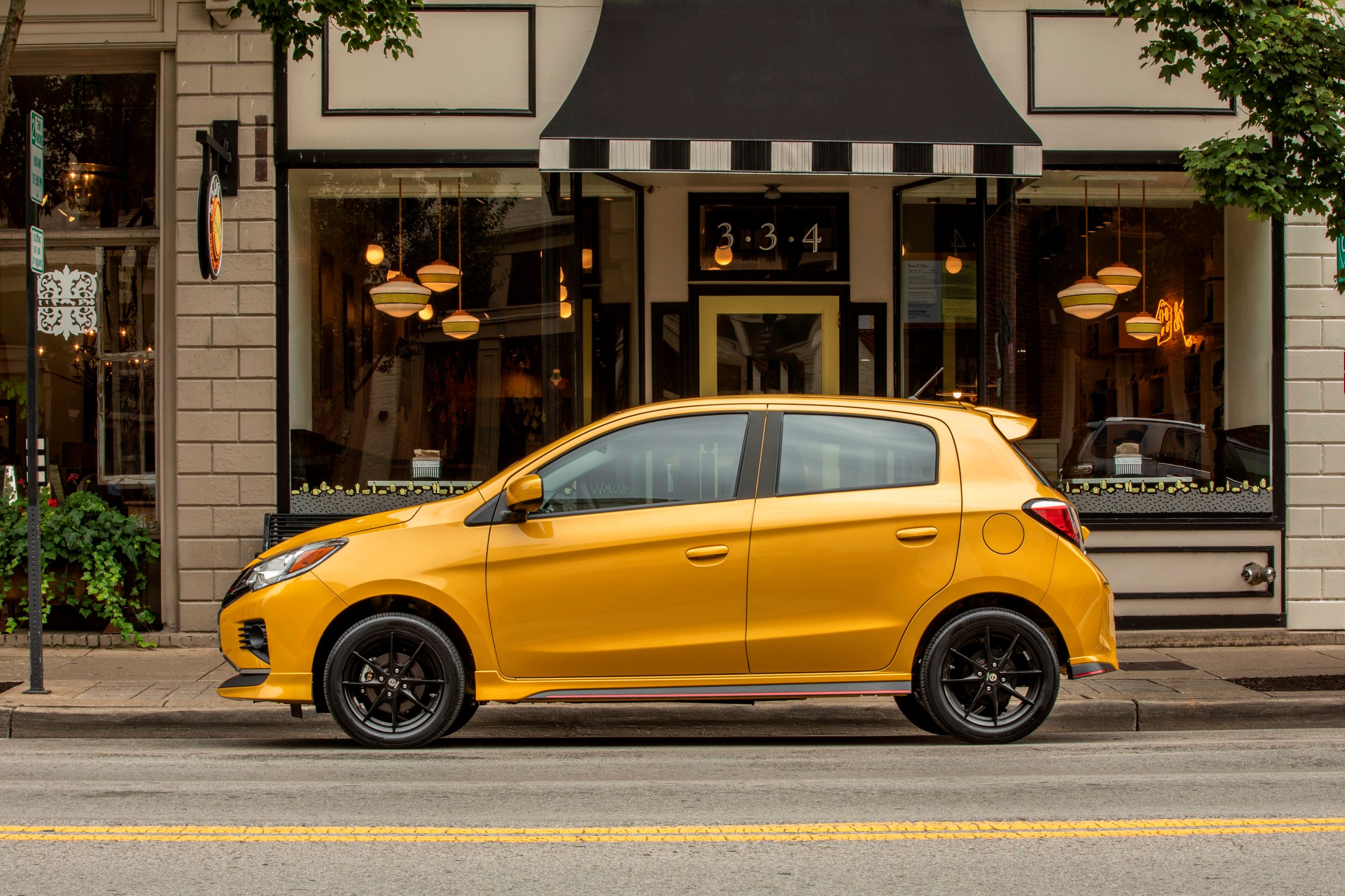 8 Non-Hybrid Cars That Actually Get 40+ MPG Highway