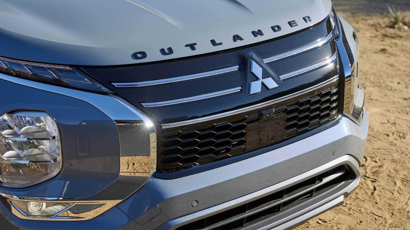 The Mitsubishi Outlander Gets Smarter With New Mild Hybrid And PHEV Tweaks