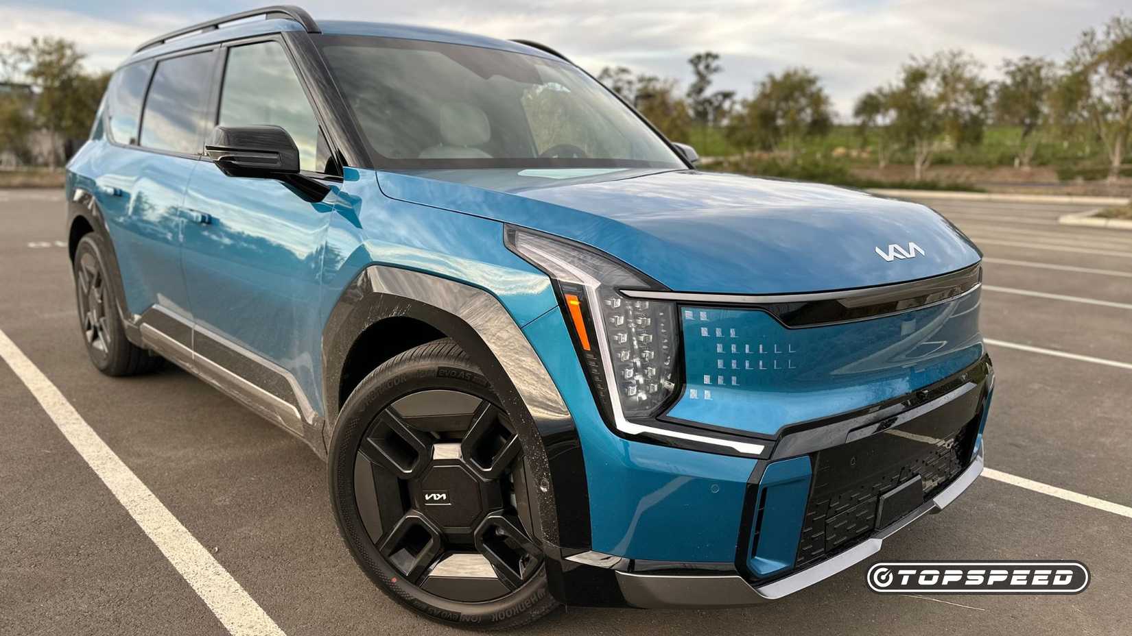 Here's How Much A Fully Loaded Kia EV9 Costs