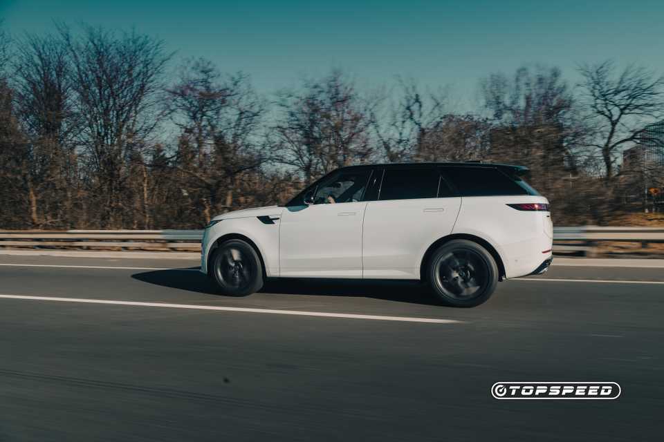 2024 Range Rover Sport Dynamic SE P400 Review: The "Lite" Version for ...