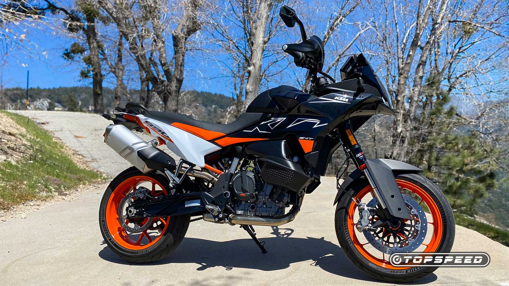 New KTM 990 SMT Spotted Testing With A Bizarre Fascia