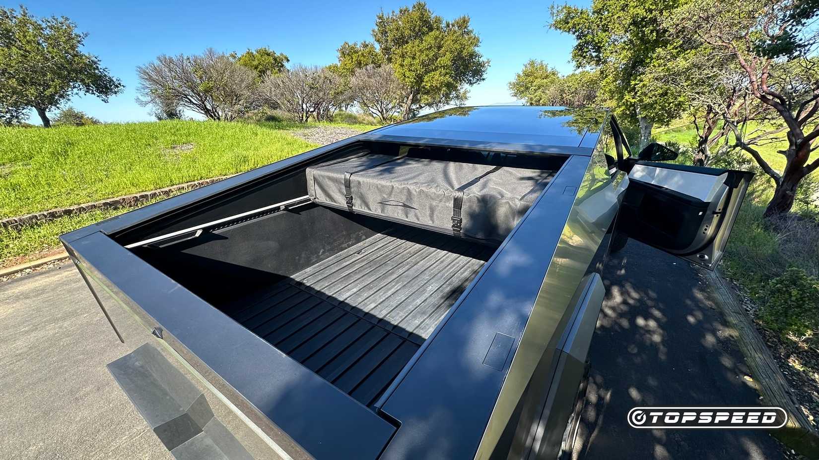 Tesla Cybertruck Bed: Features And Functionality Explained