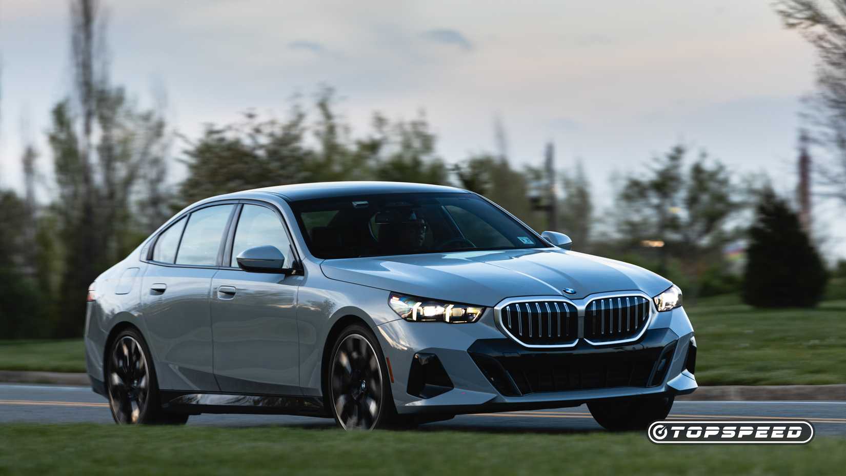 Best Midsize Luxury Hybrid Vehicles Under $70,000
