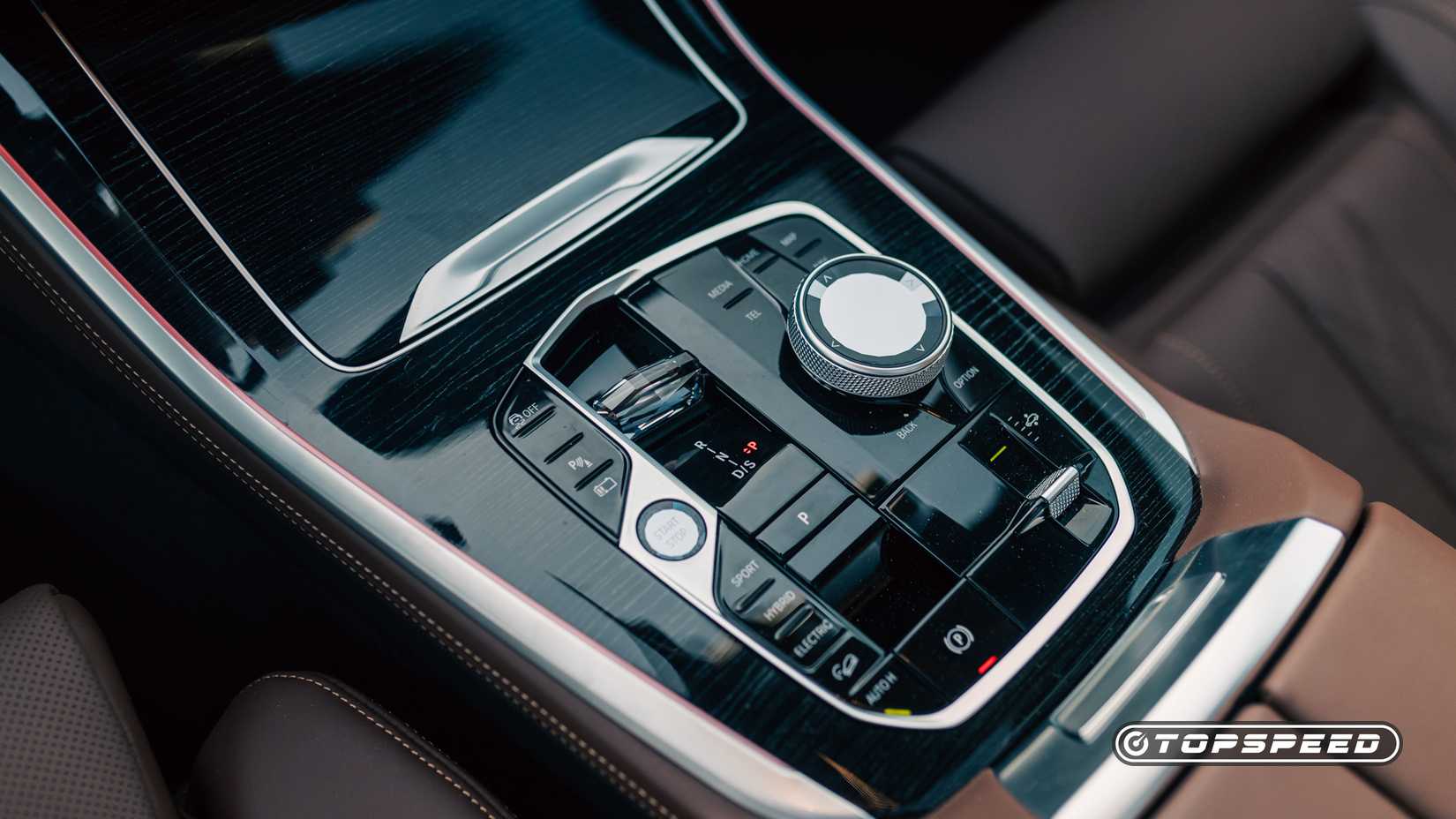 10 Ways The BMW X5 Makes For A Better Luxury SUV Than A Porsche Cayenne