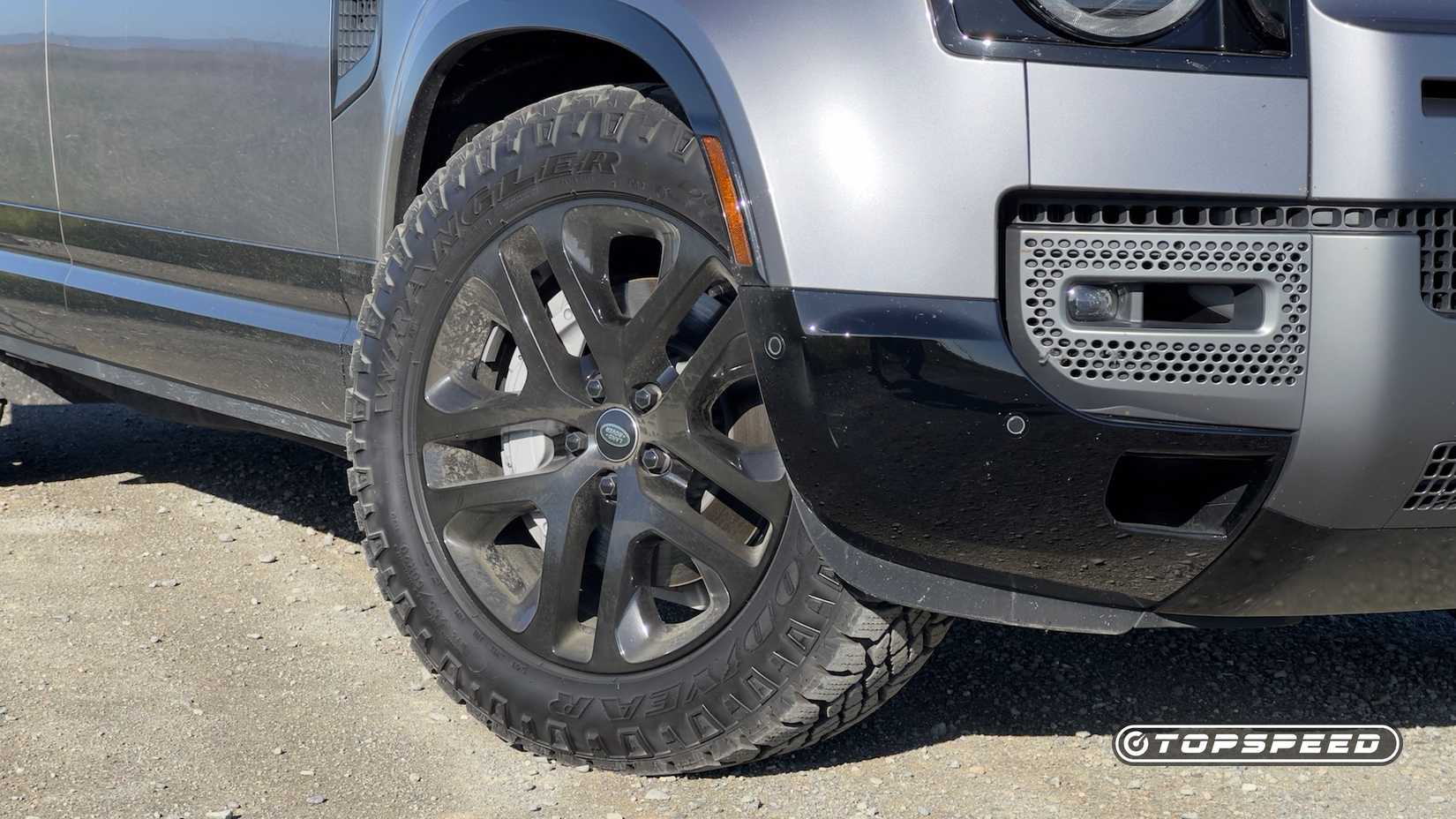 2024 Land Rover Defender 130 P400 Outbound - When Two Rows Are Better ...