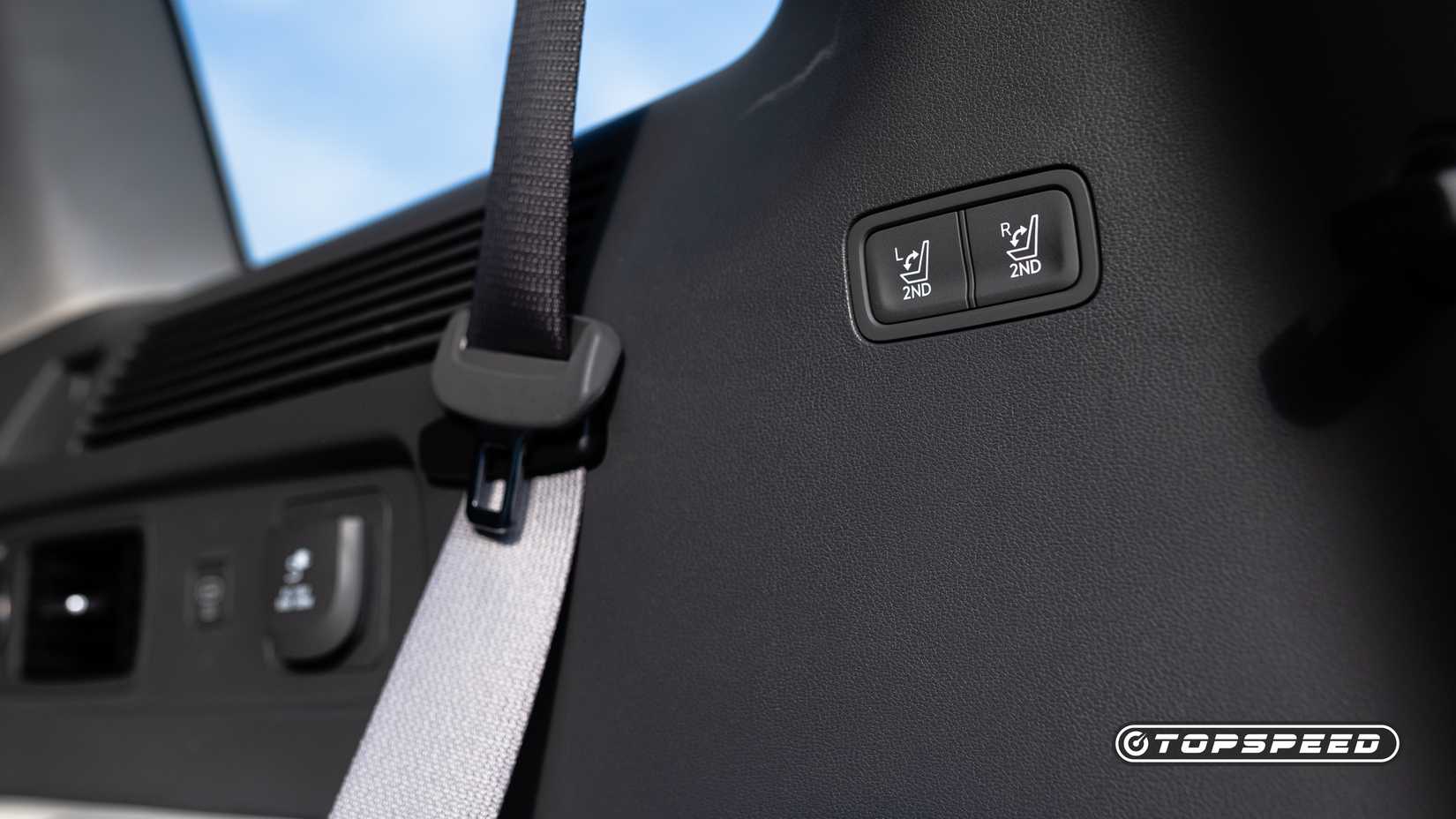 2024 Hyundai Santa Fe Calligraphy Review: Excelling In All The Places ...