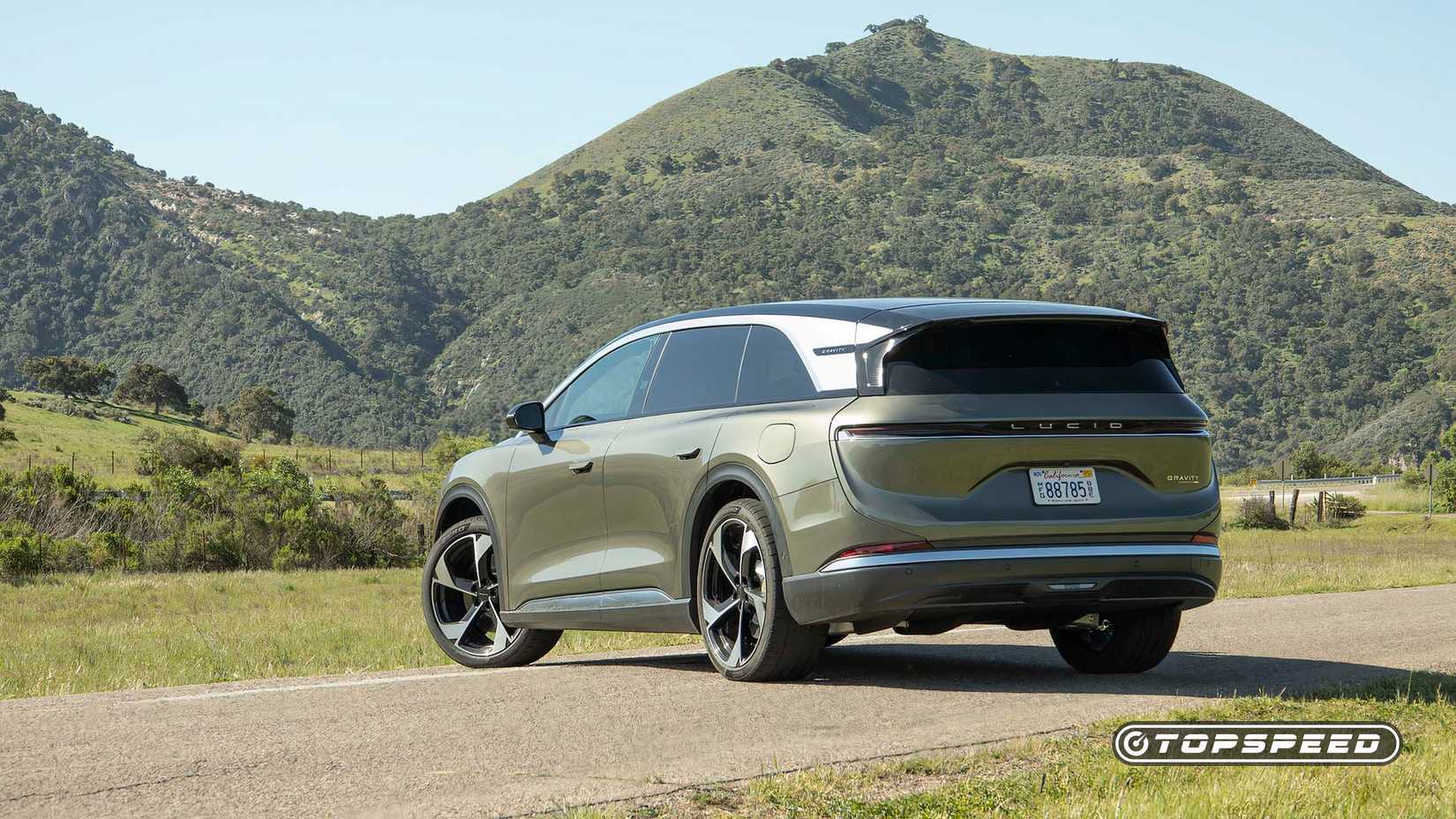 10 EVs With Roomy Interiors And Low Running Costs