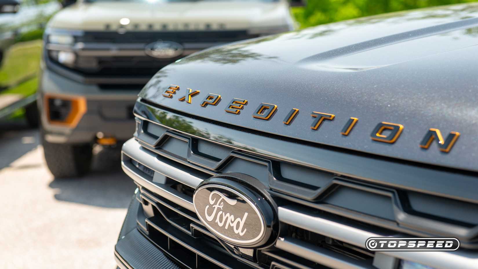 This Full-Size SUV Thinks It's A Raptor