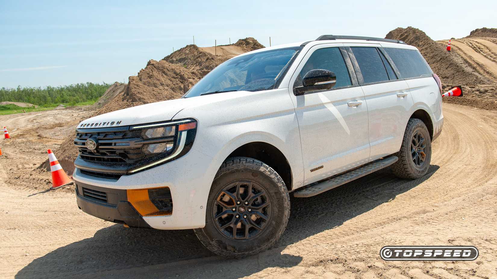 This Full-Size SUV Thinks It's A Raptor