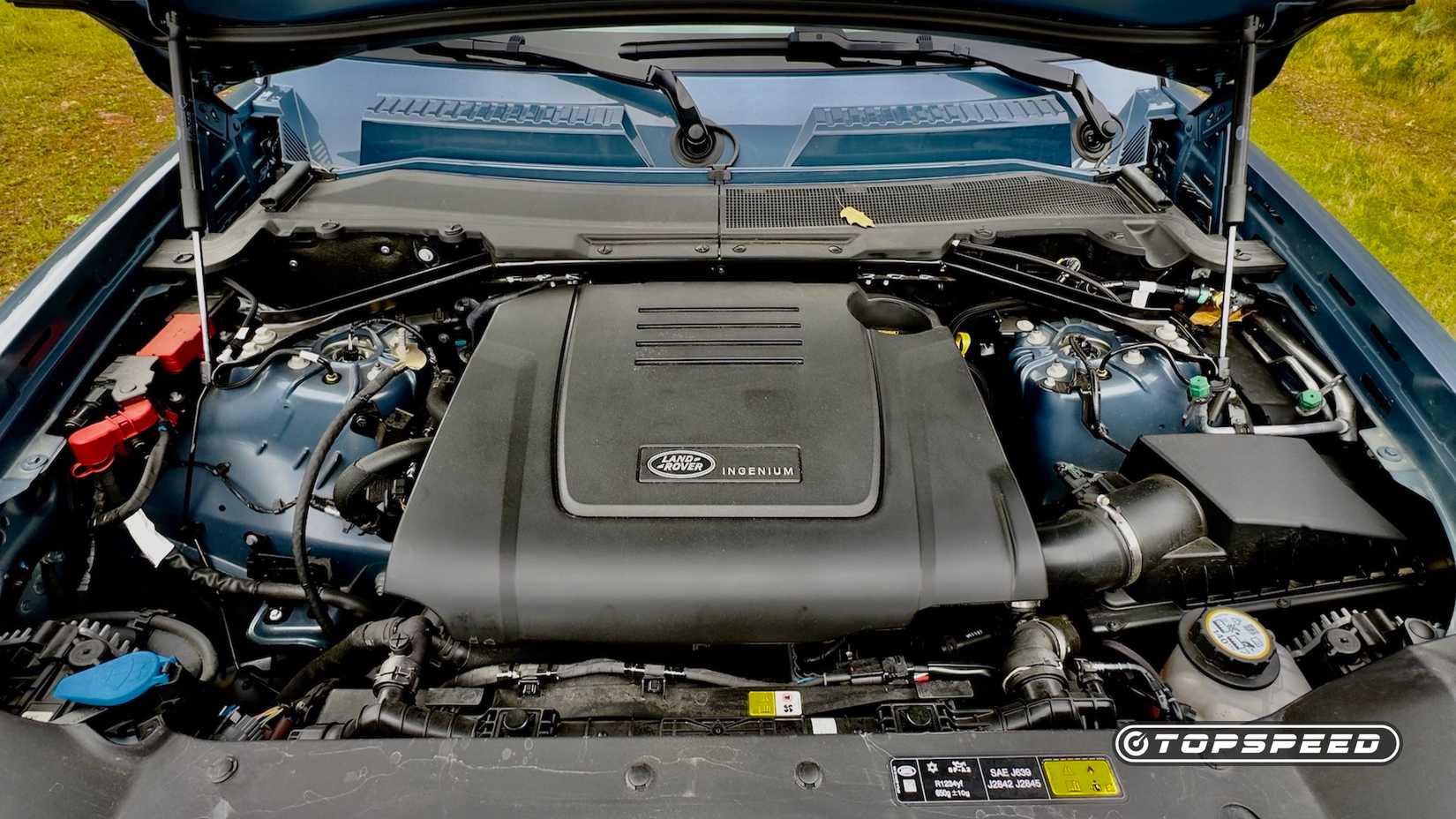 Blending Luxury and Capability: The 2025 Land Rover Defender 90