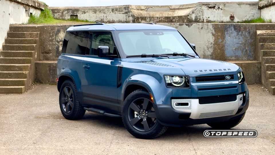 Blending Luxury and Capability: The 2025 Land Rover Defender 90